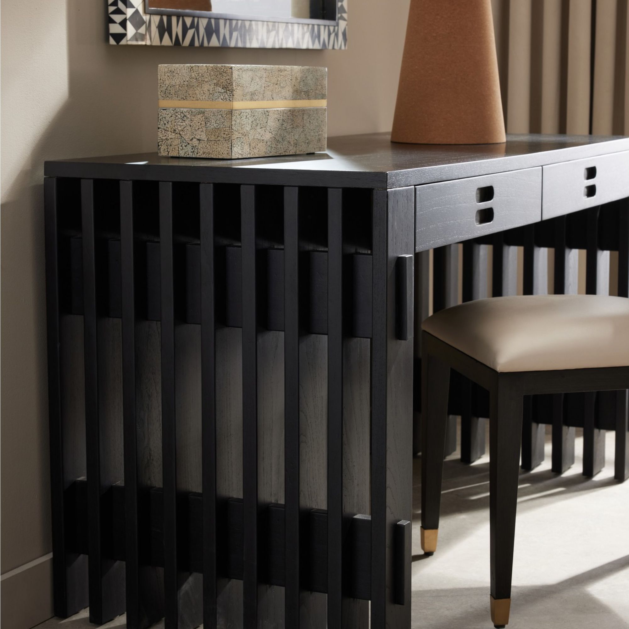 FKS04 - Abraham Desk - Bramble