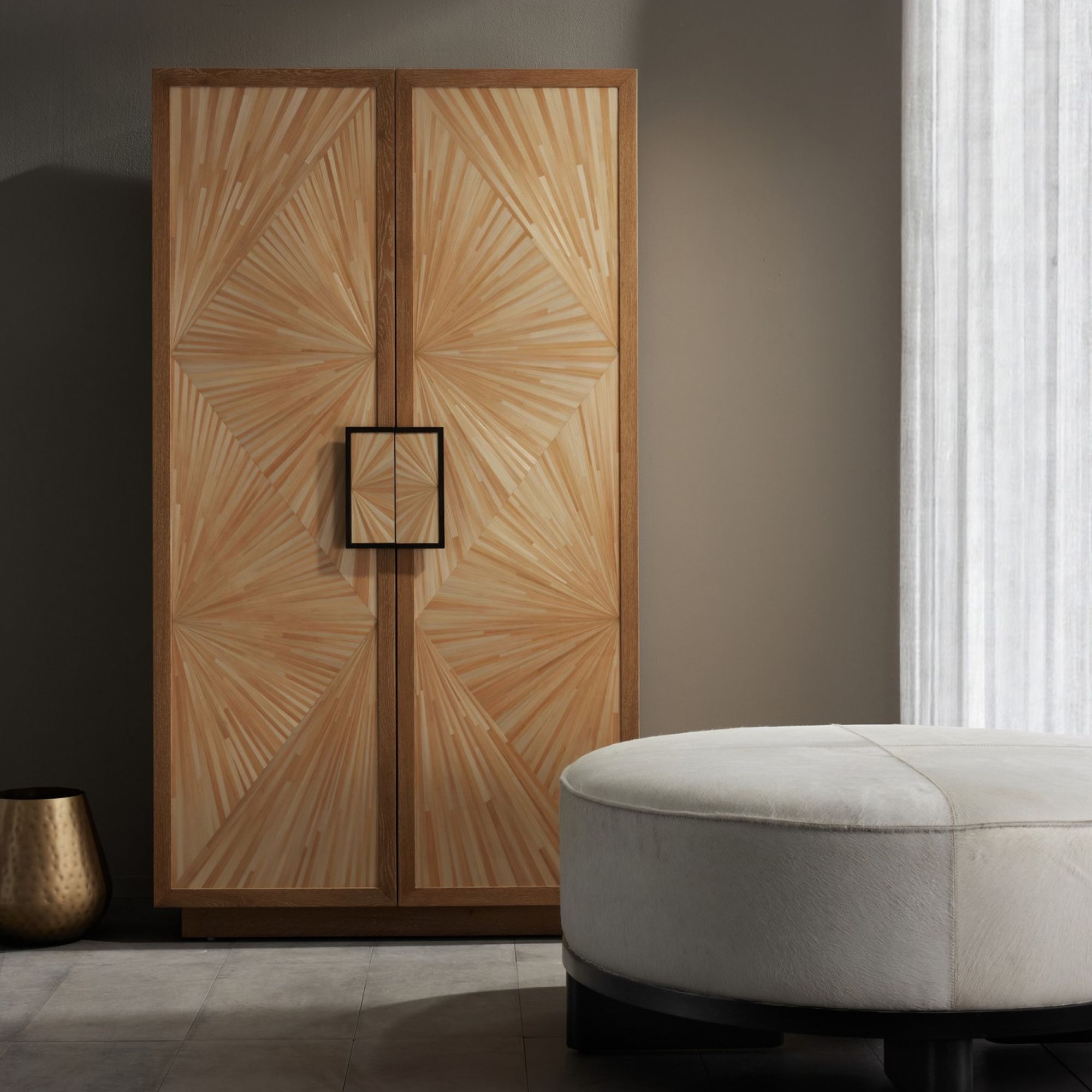 FNS10 - Bianca Cabinet - Blonde Straw Marquetry