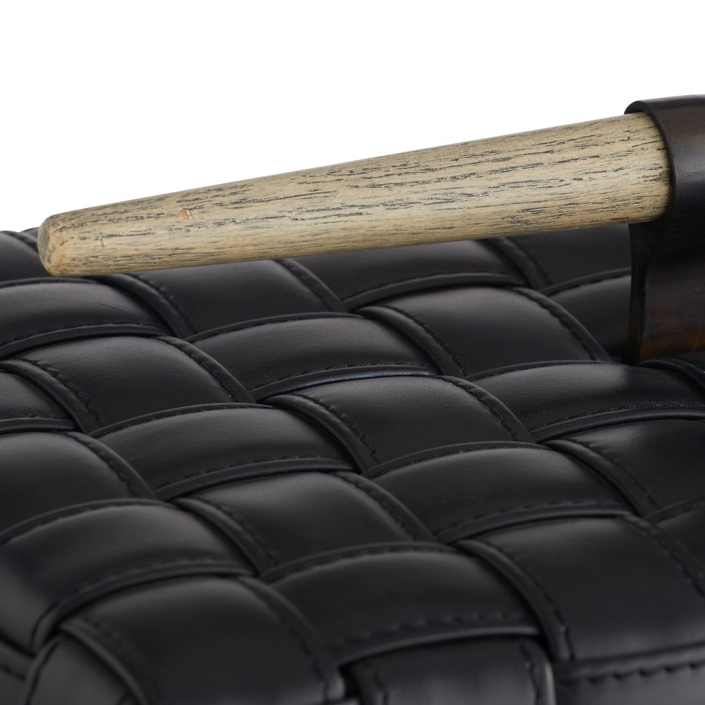 ARI18 - Humphrey Box - Black