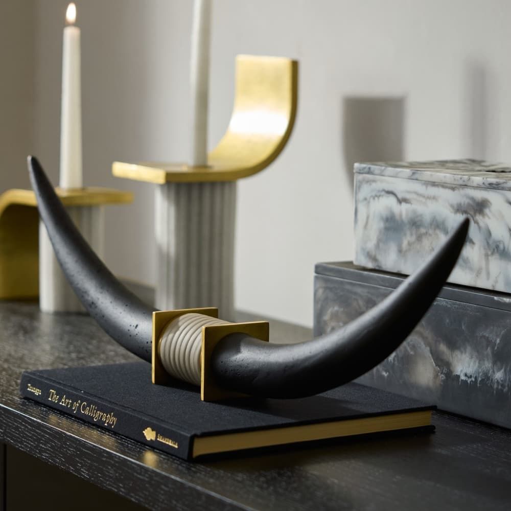 ASC32 - Jacari Sculpture - Charcoal, Ricestone